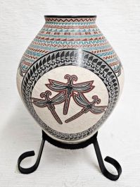 Mata Ortiz Handbuilt and Handetched Pot with Dragonflies | Kachina House